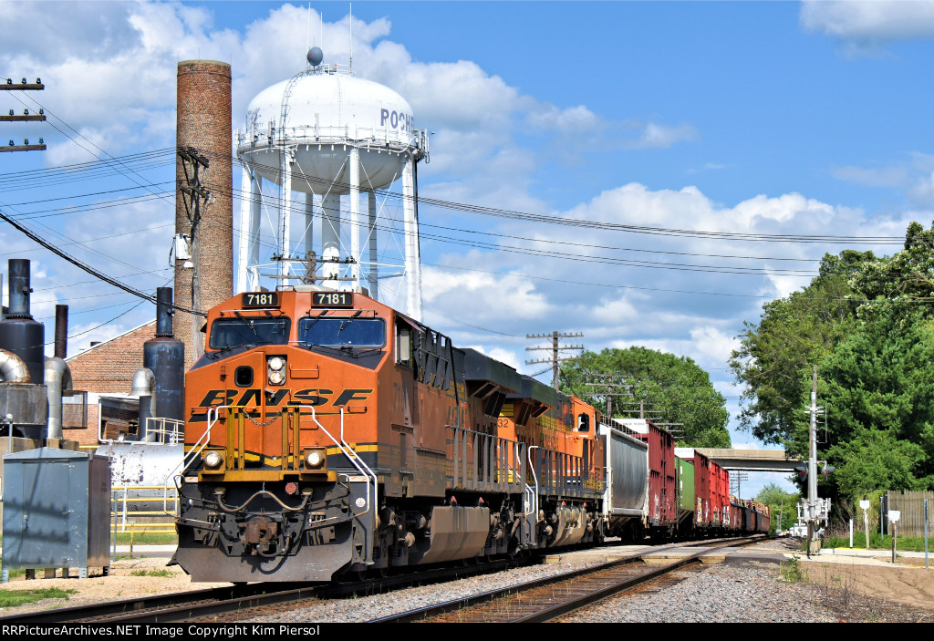 BNSF 7181